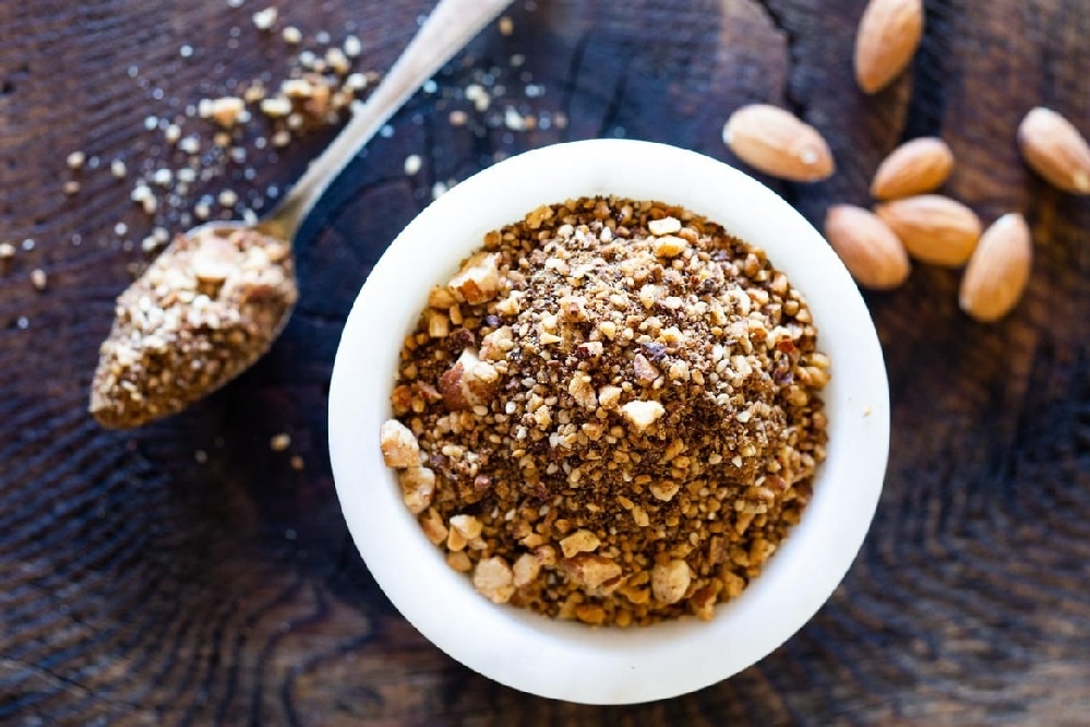 Comment préparer du dukkah ? - Épices Review