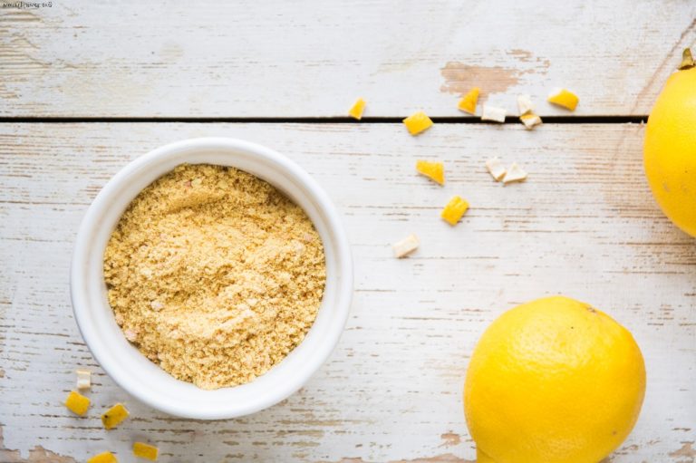 Comment faire de la poudre de citron ? - Épices Review