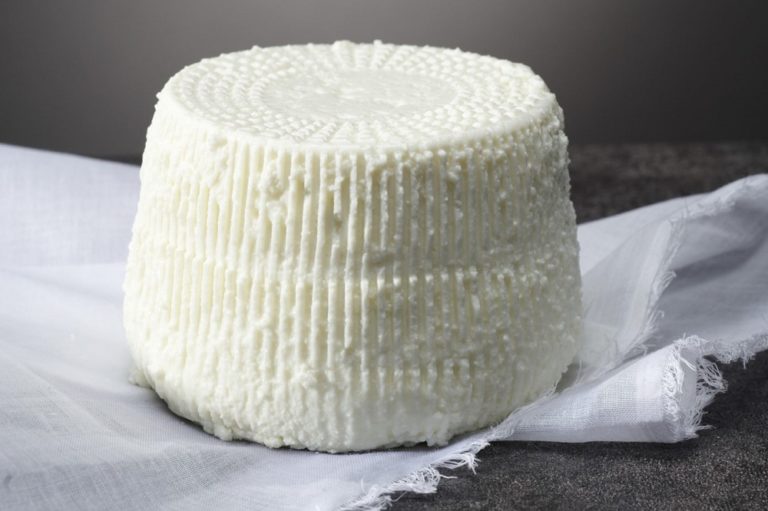 Qu'est-ce que le Brocciu ? - Épices Review